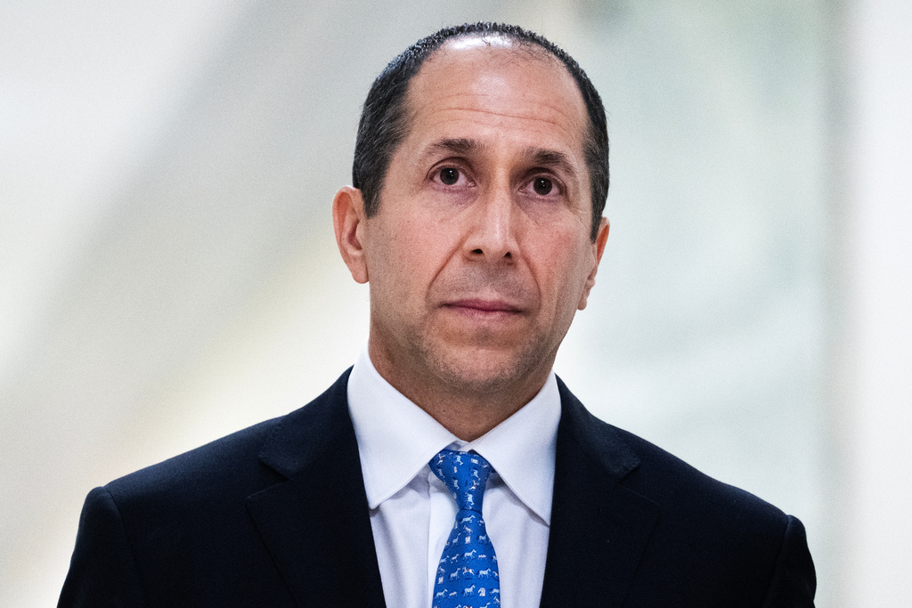Who is Richard Kahn? Epstein's accountant tells lawmakers how he made money