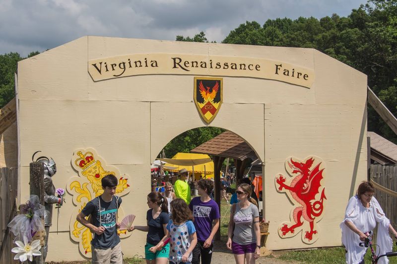 This Virginia fairytale-like fun park has become a haunting forest relic