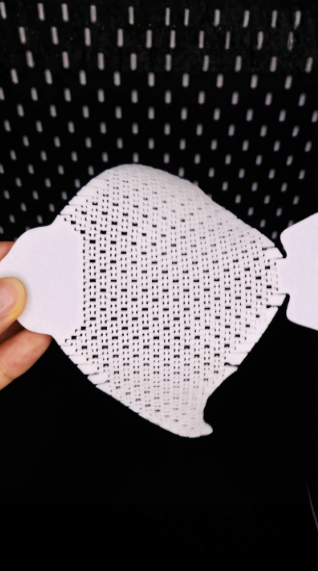 3D printed spotted eagle ray that actually moves