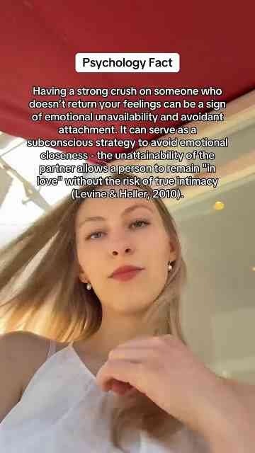 Hidden signs you are emotionally unavailable