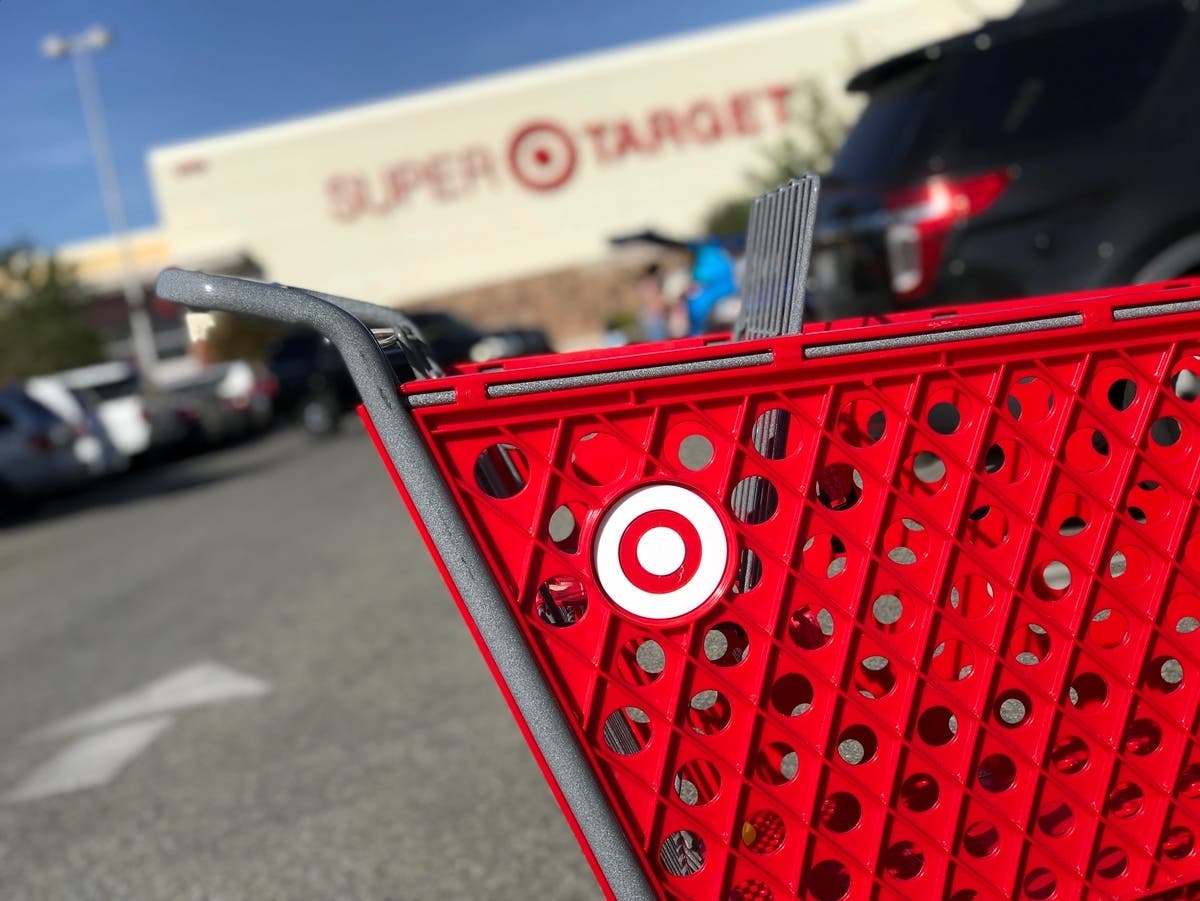 Target to lower prices on 3,000 items