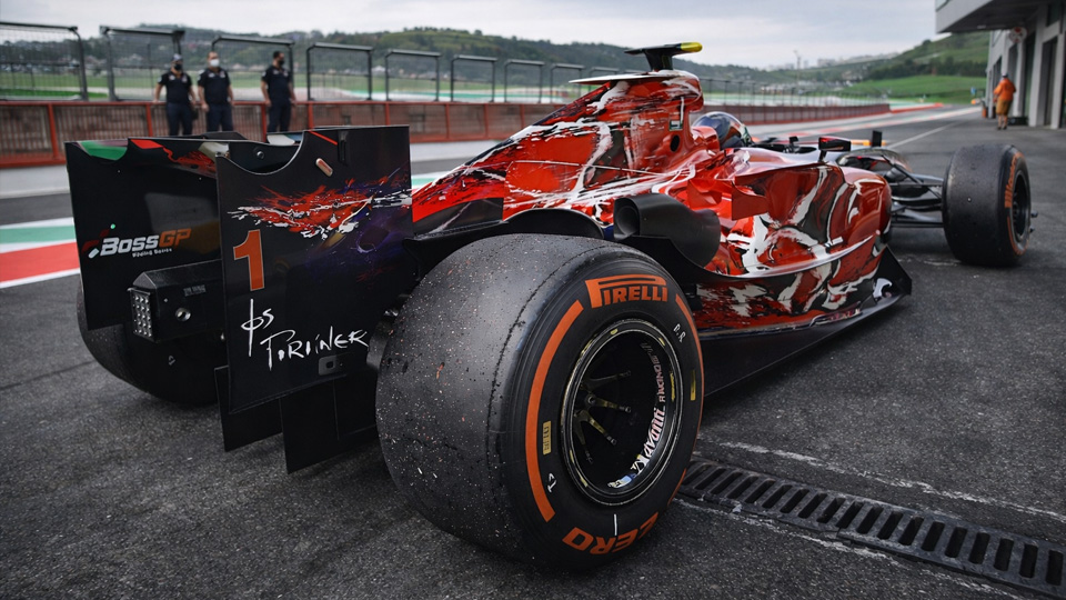 Classic V10 Formula One engine roar