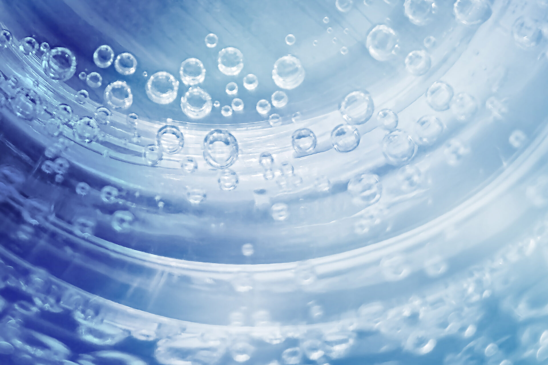 Veiliger en groener – kunnen waterbatterijen lithium écht vervangen?