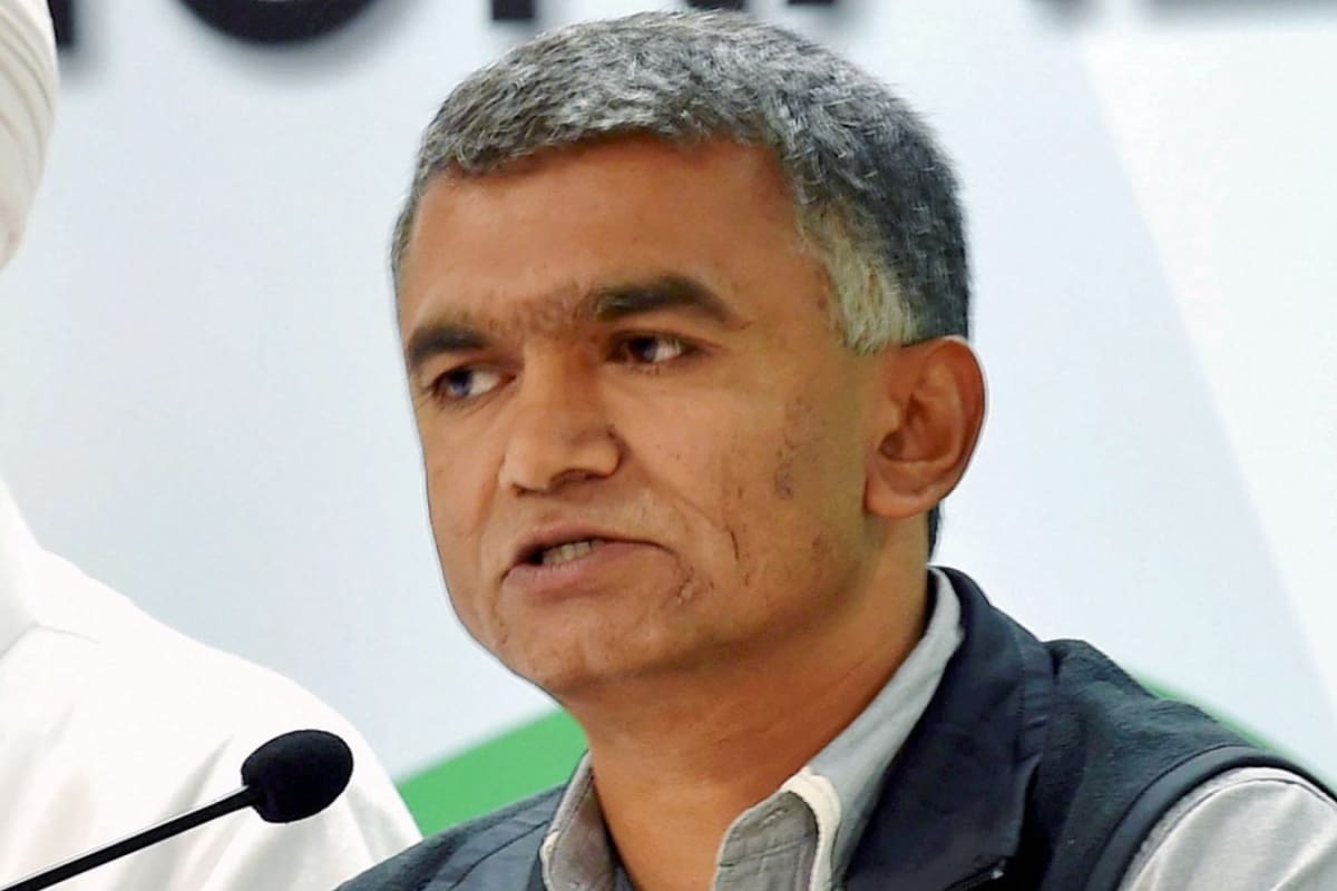 Bengaluru in-charge minister Krishna Gowda orders engineer's suspension ...