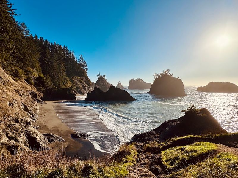 9 little-known Oregon beaches so good we almost kept them secret
