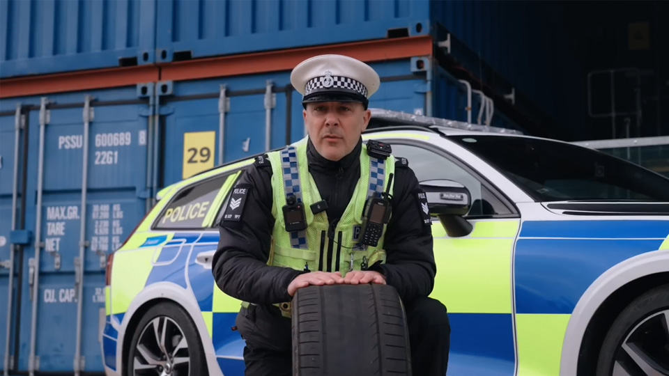 Police warning about unsafe tyres