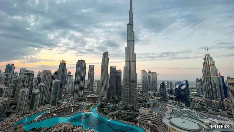 Explosions in downtown Dubai, clouds of smoke seen as Iran continues to ...