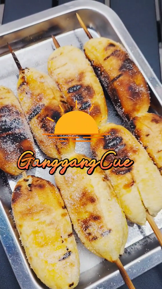 Banana cue street food favorite for the bagets