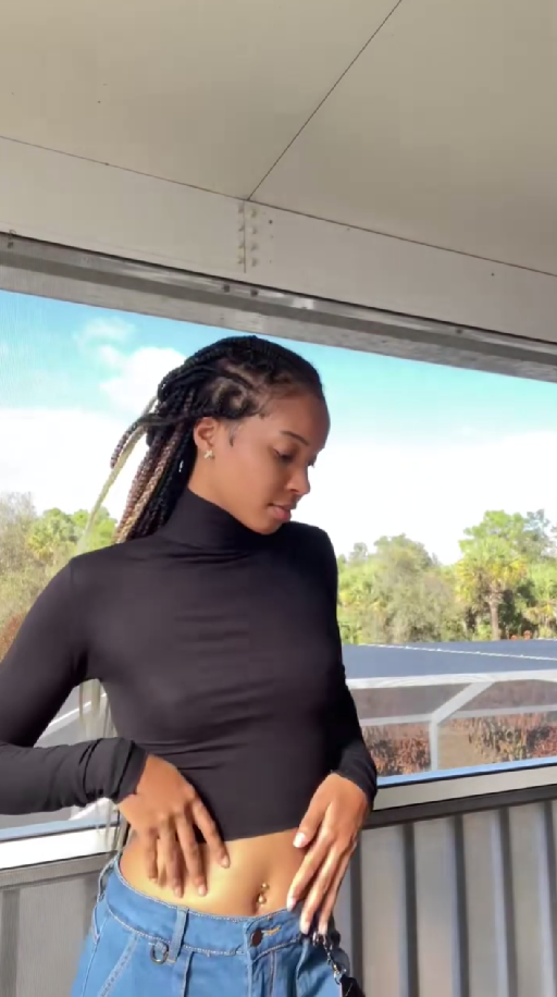 Create a fashionable crop top with simple sewing steps