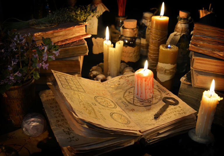 Everything you should know about candle magick