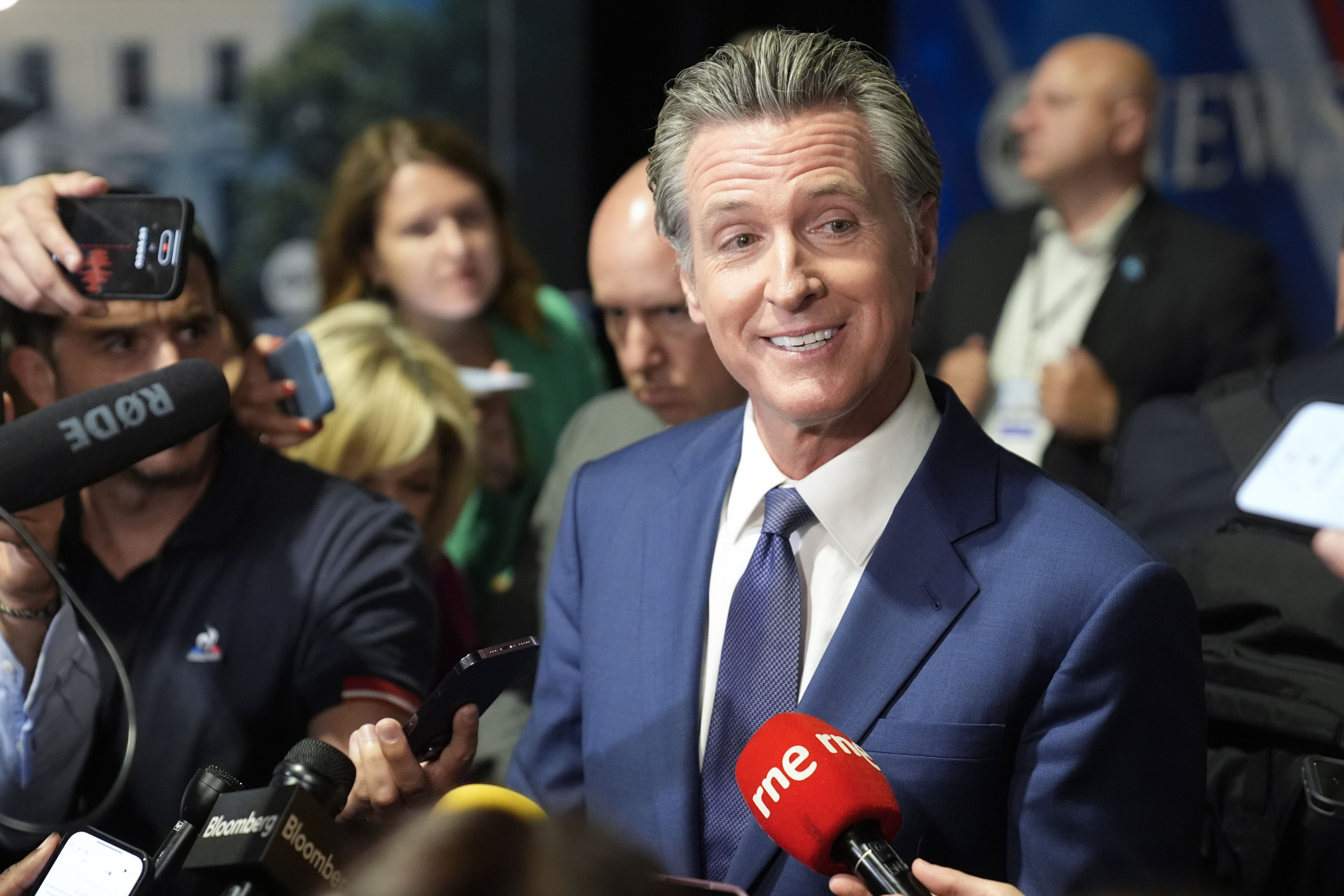 Newsom opens commanding lead over Harris in 2028 California primary poll