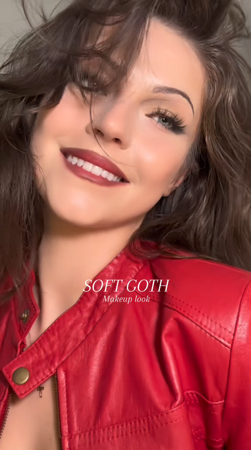 Soft goth makeup look tutorial