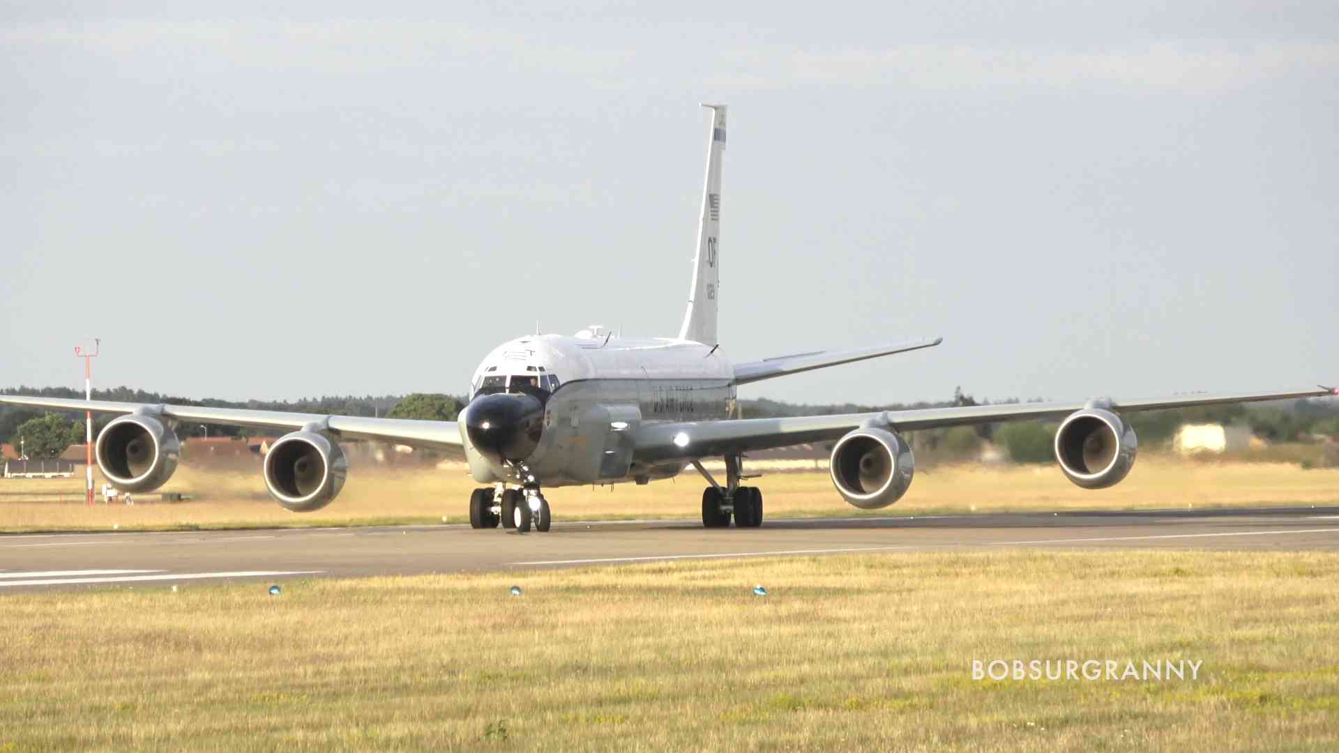 Watch the RC-135 pilot butter the landing then throw the horns