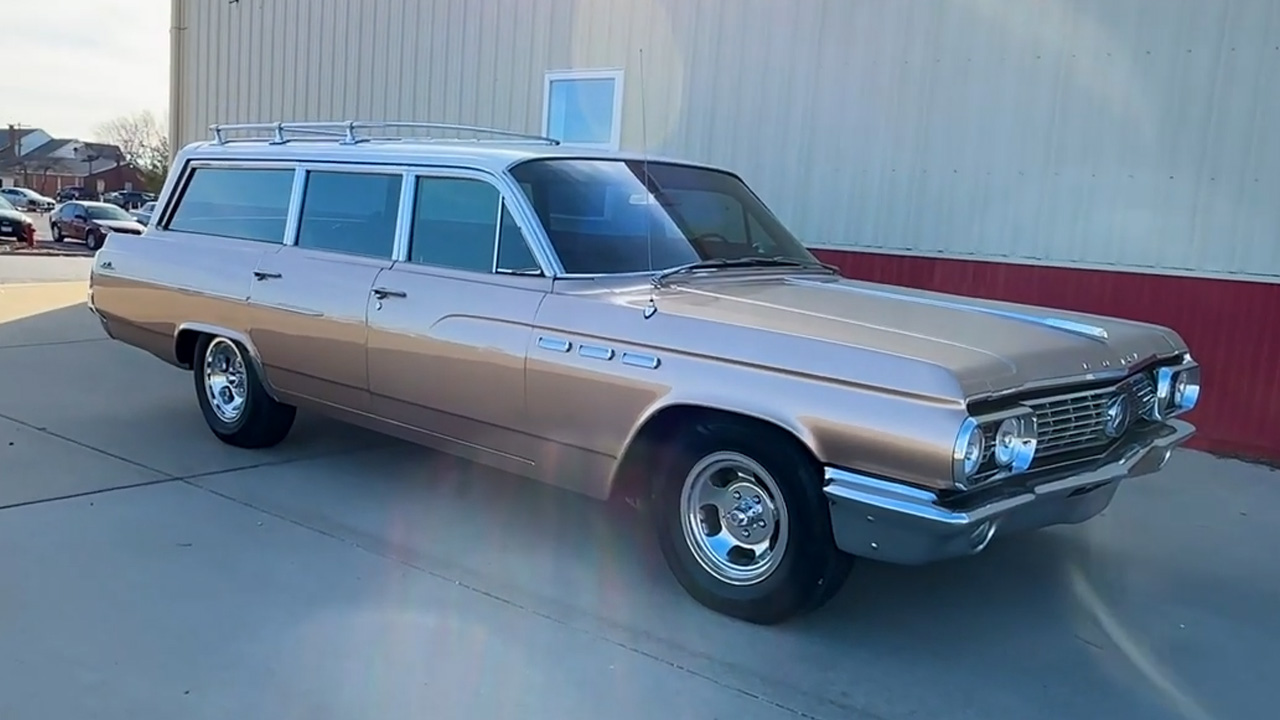 Restoring the original look of a vintage wagon