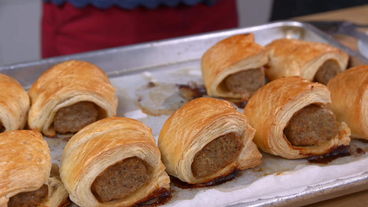 Simple homemade sausage rolls everyone will love