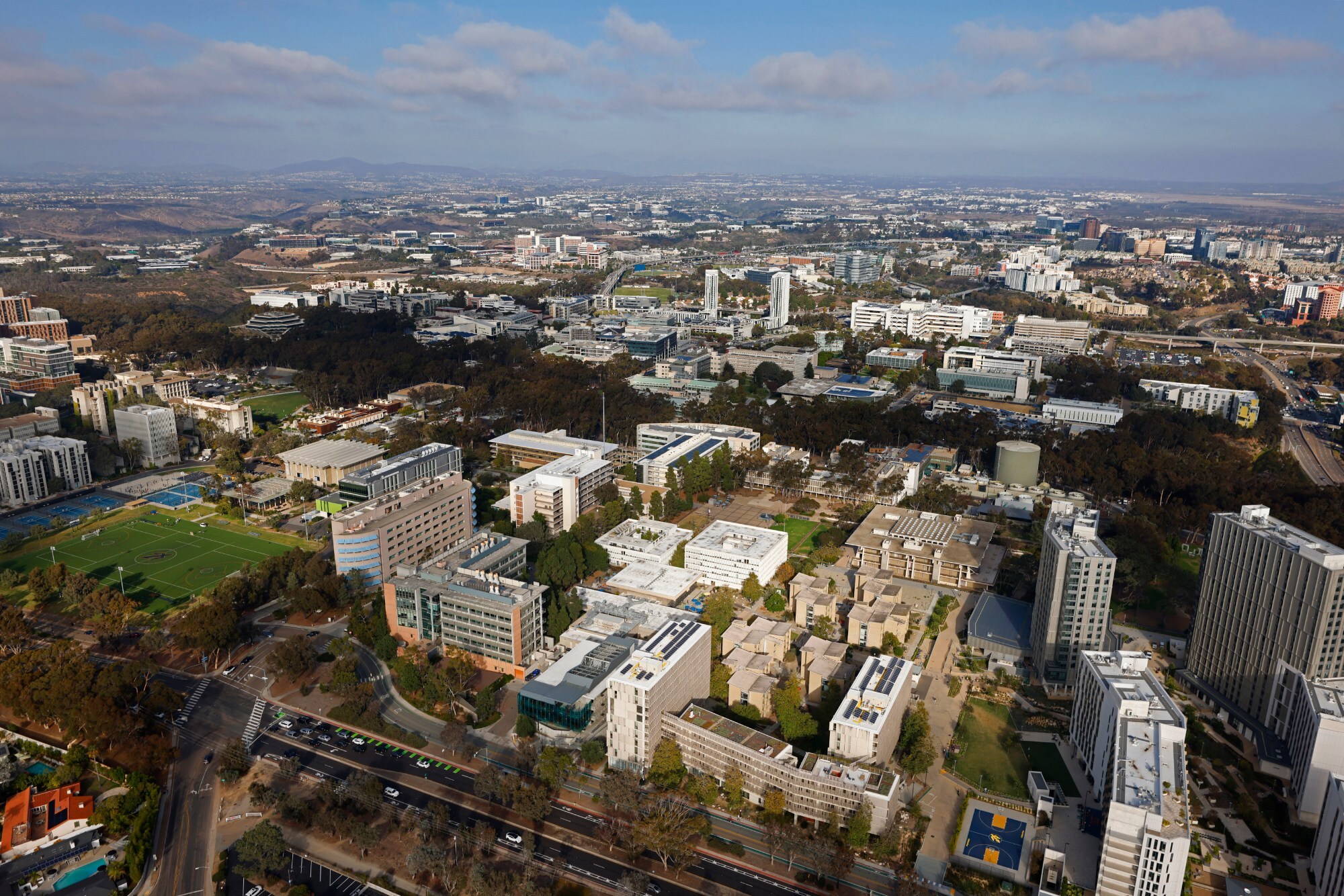 UCSD study detects dementia risk decades before symptoms appear