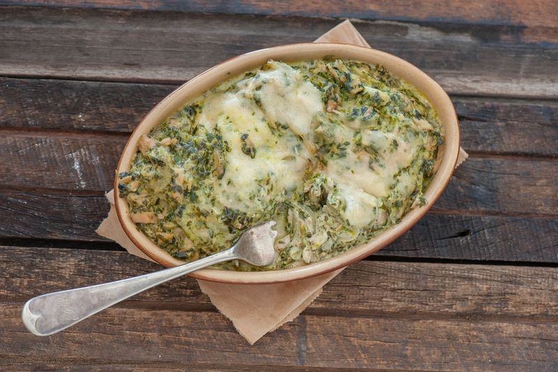 21 old-school meals people used to serve proudly – now they'd apologize ...