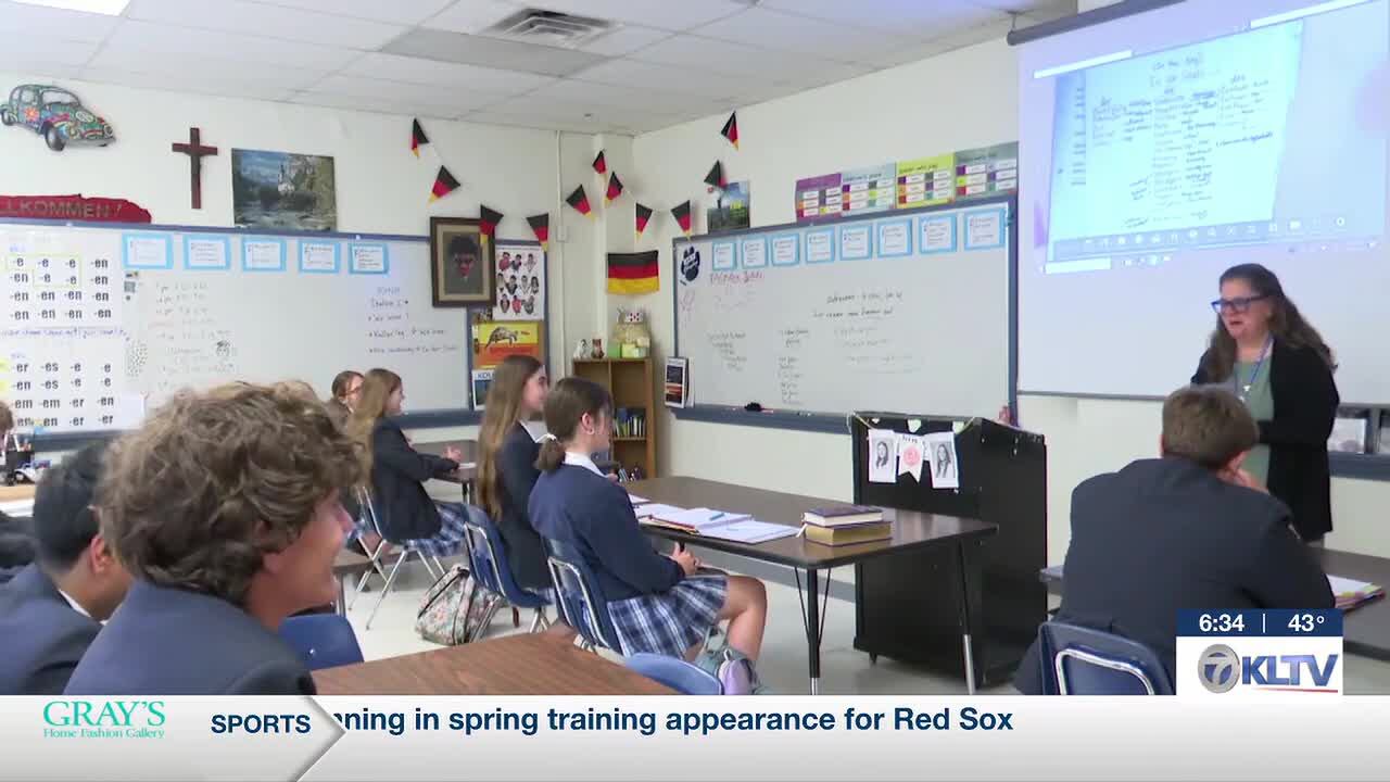 Texas school voucher program sees overwhelming demand ahead of deadline