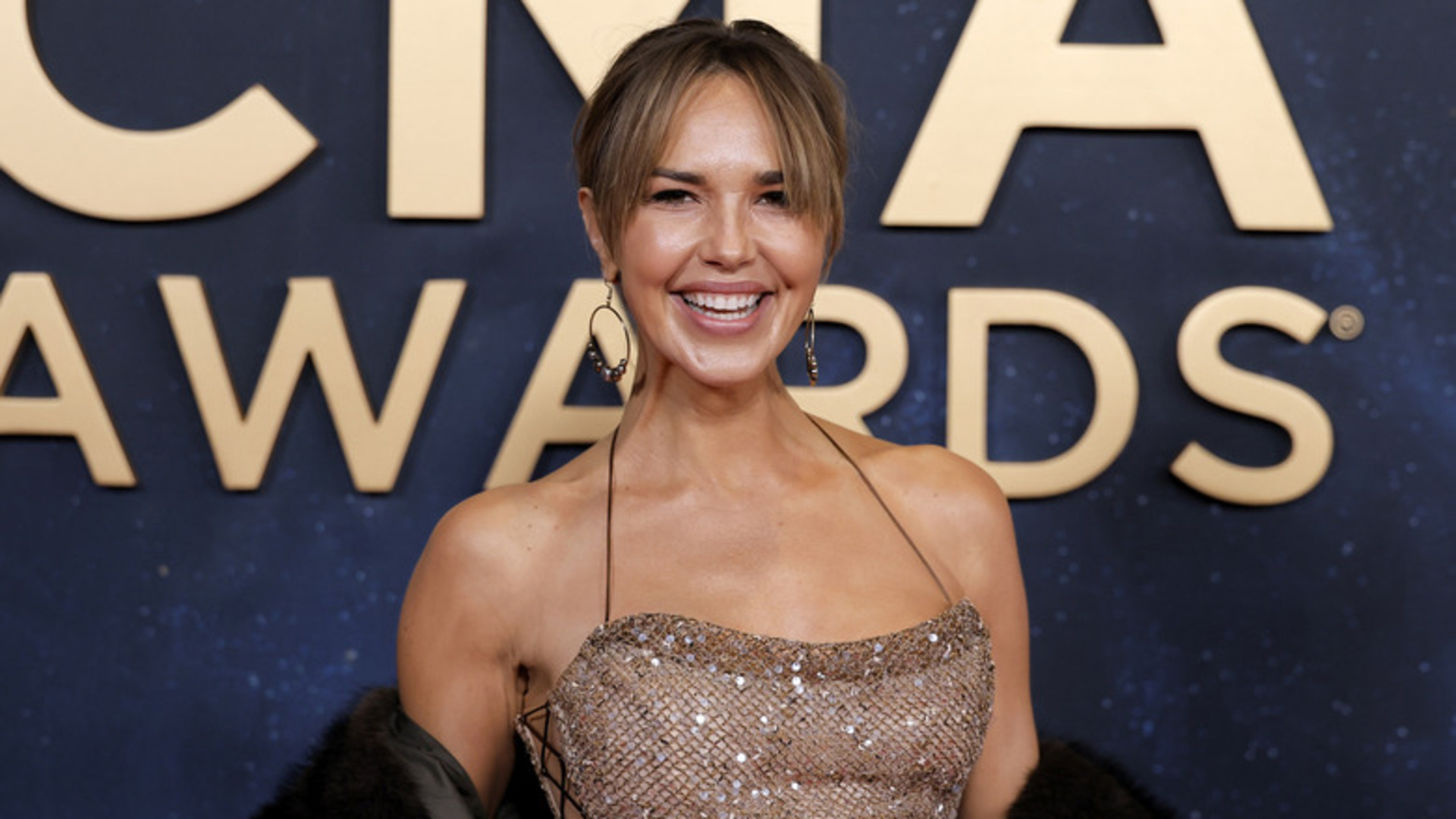 Before-and-after pics highlight how Arielle Kebbel's face has changed