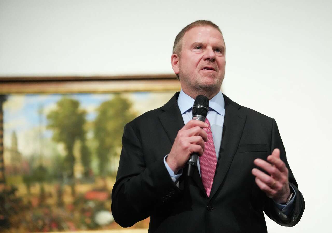 Houston billionaire Tilman Fertitta's company is looking to buy Caesar ...