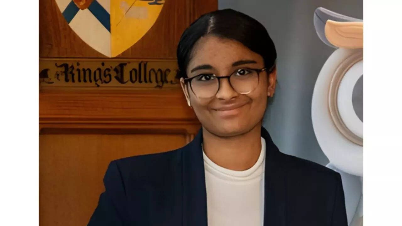 Meet Gurnoor Kaur: Indian-origin teen wins Canada’s National High ...
