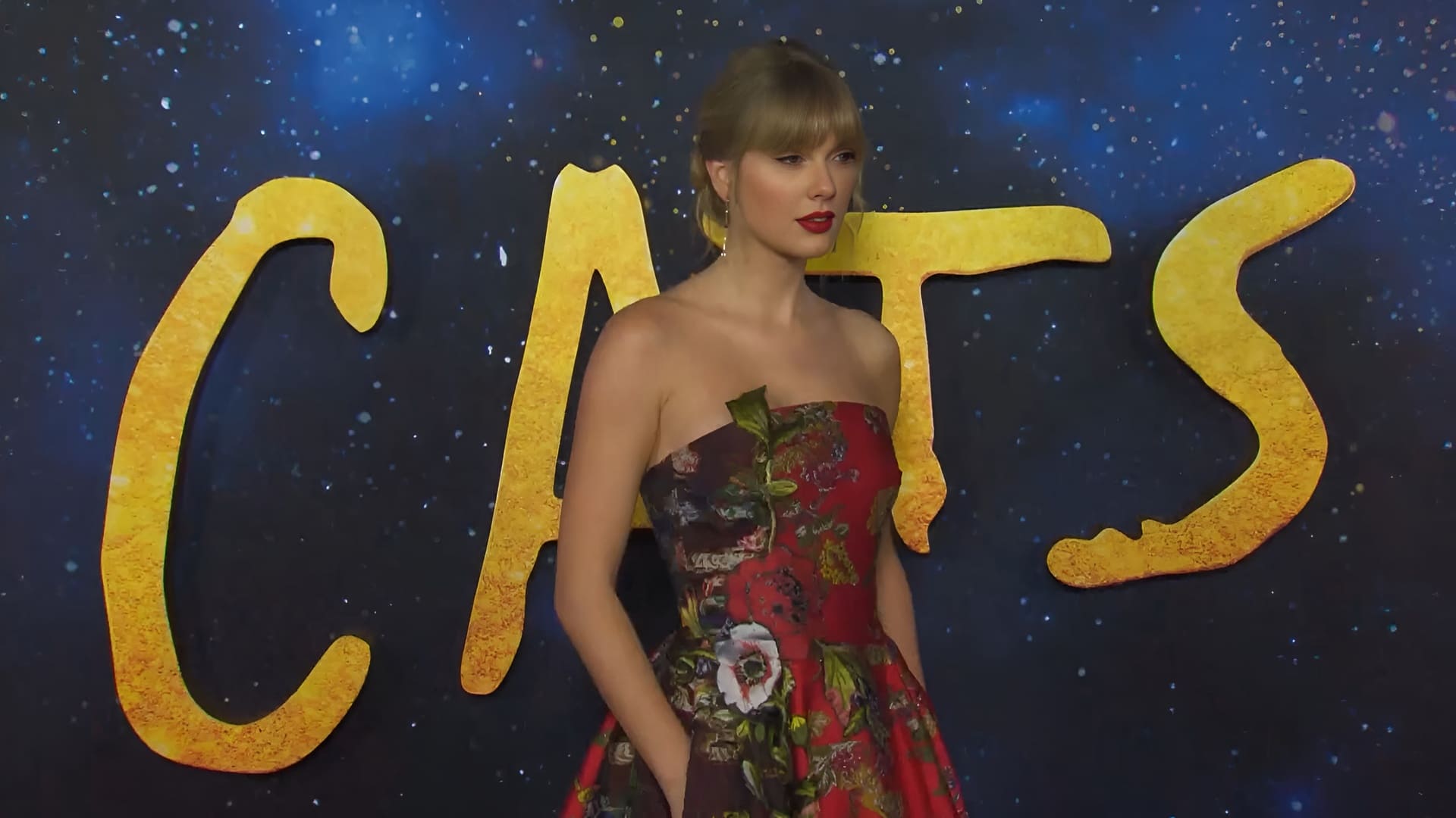 Taylor Swift’s “The Fate of Ophelia” extends her UK chart dominance