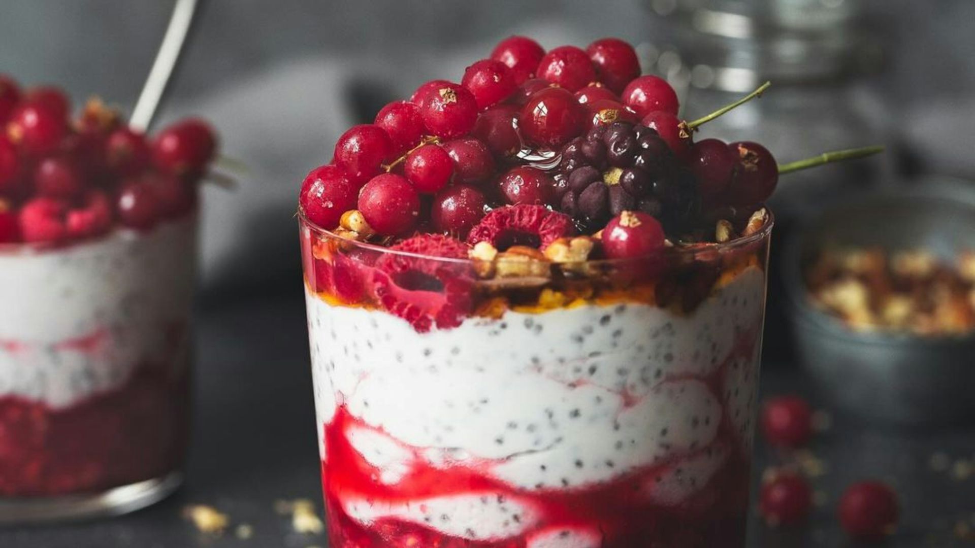 10 snacks that won't spike your blood sugar & 10 that definitely will