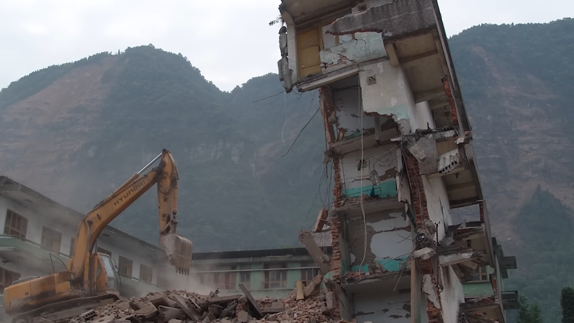Tofu buildings - when new construction starts to collapse