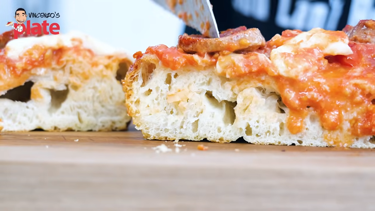 Easy pizza dough recipe for beginners to make at home