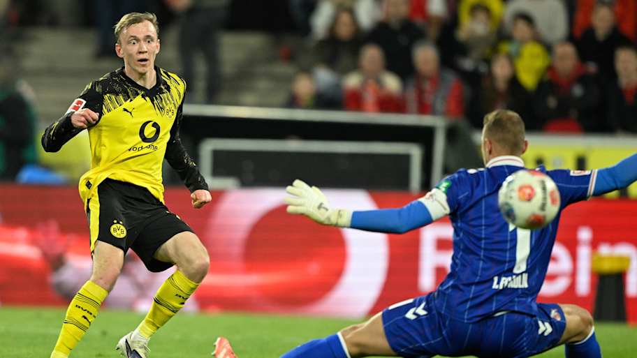 Interesting facts from Dortmund's 2-1 win over FC Koln