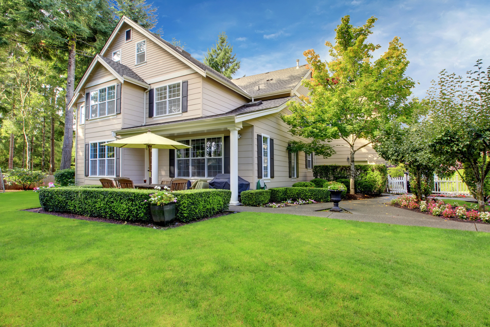 Tips for picking the perfect exterior paint color