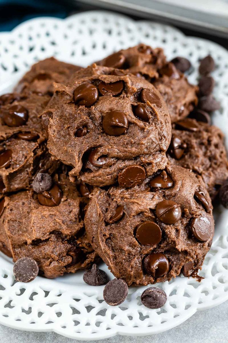 17 simple chocolate desserts that start with a boxed mix
