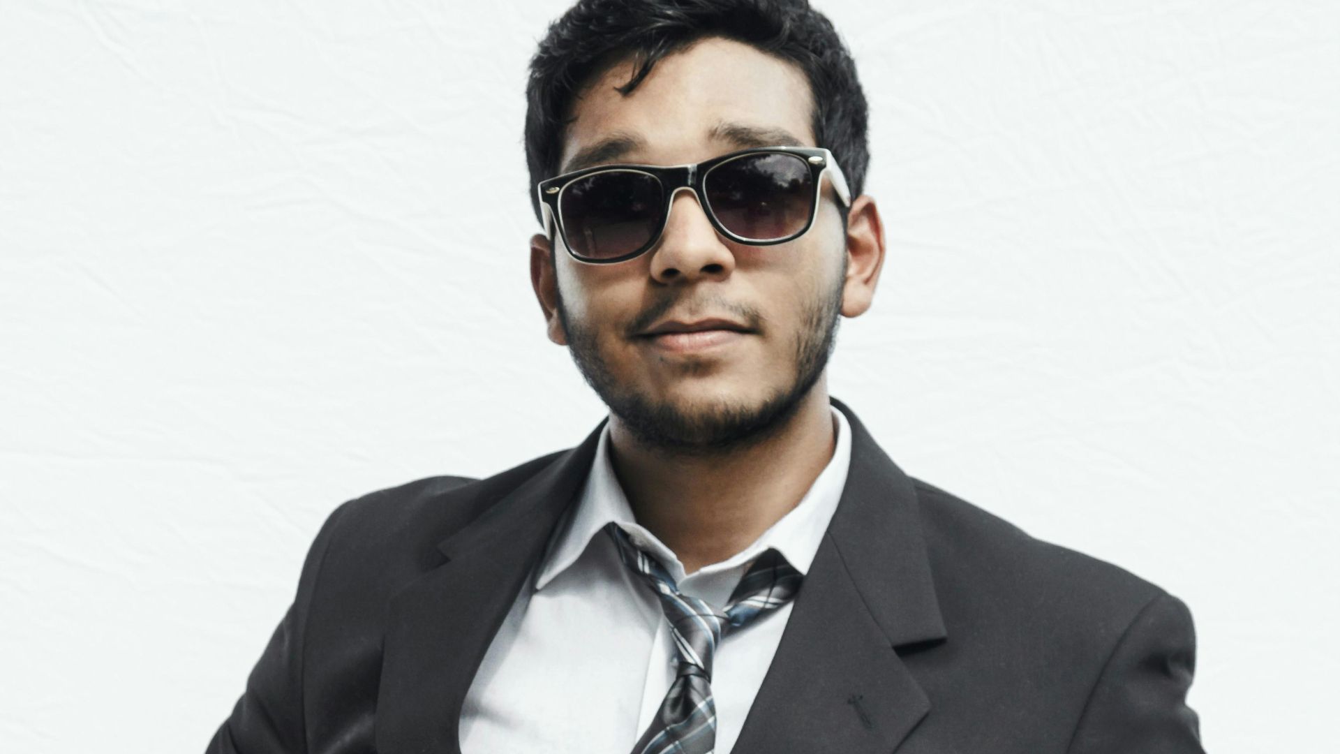10 things men wear on a first date that women adore & 10 that leave a ...