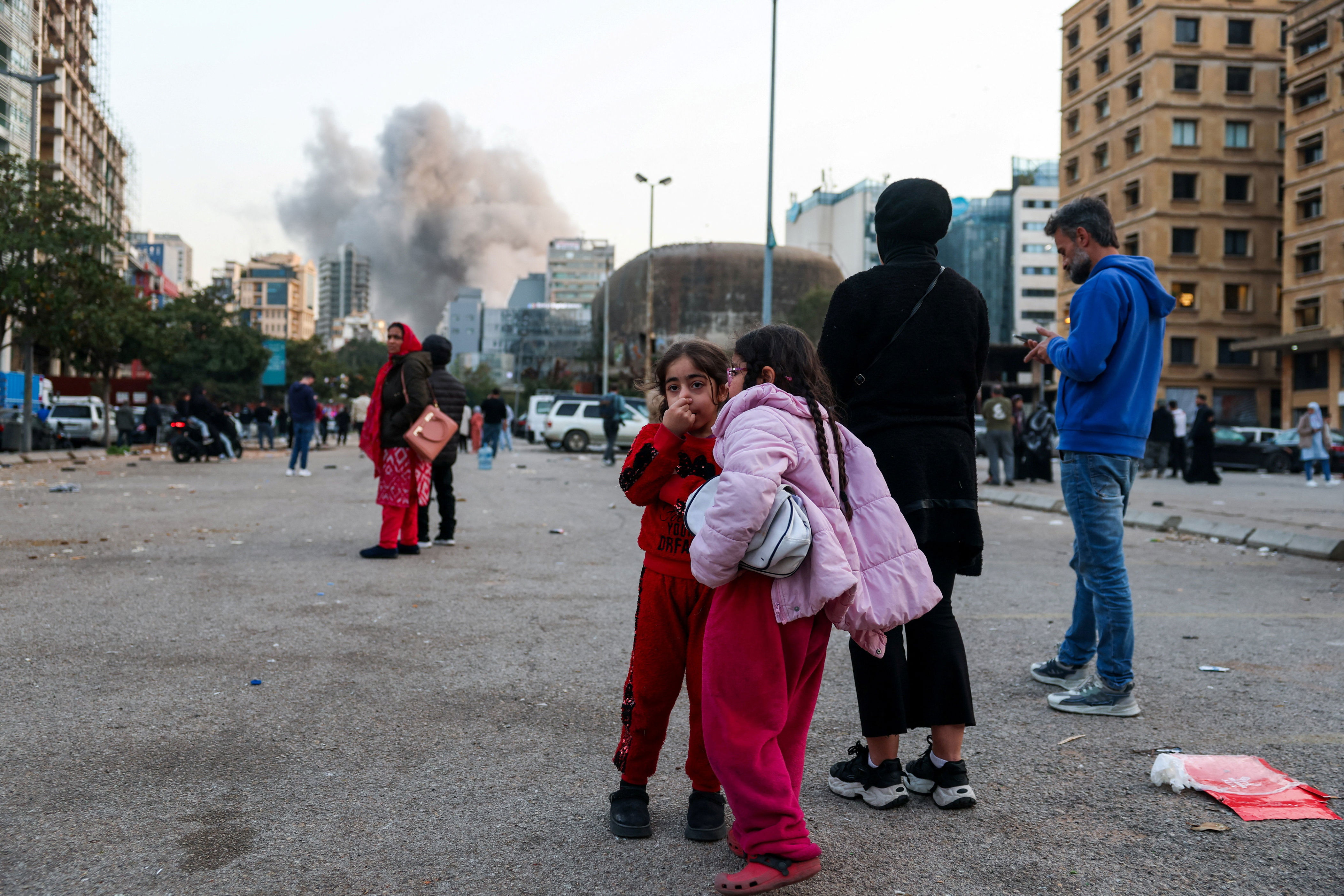 Israel threatens to take Lebanese land as it ramps up Beirut bombing