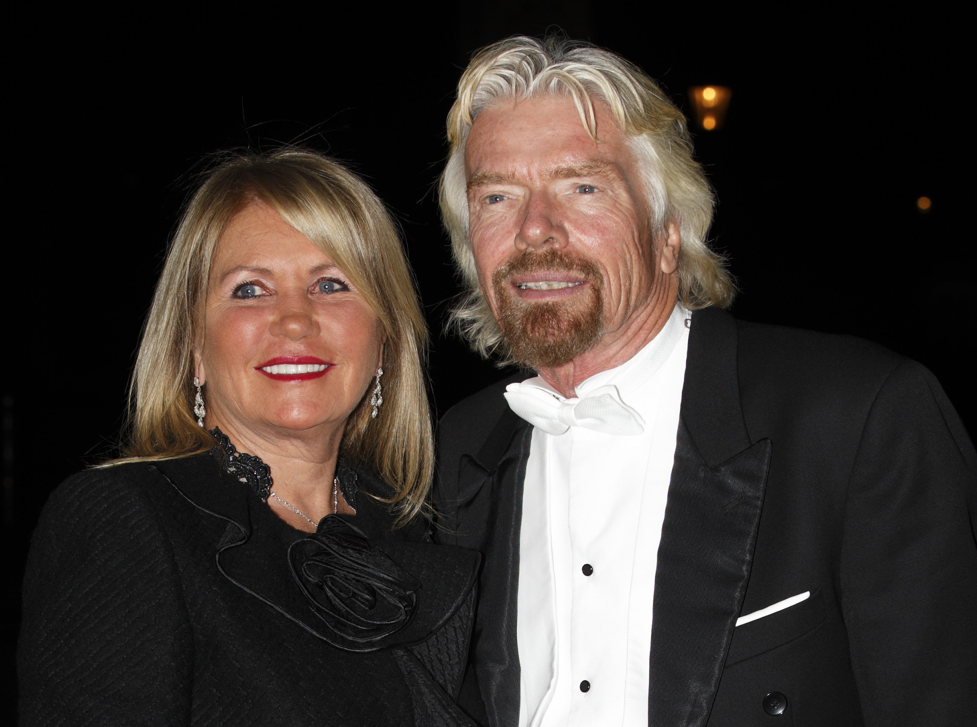 Famous figures who lost their significant other