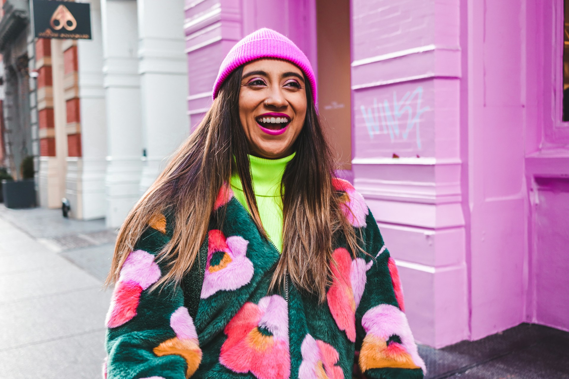7 style mistakes that come back every decade and 7 timeless trends