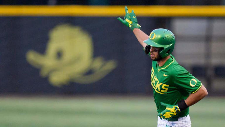 Oregon coach Mark Wasikowski sends clear message about pitching after ...