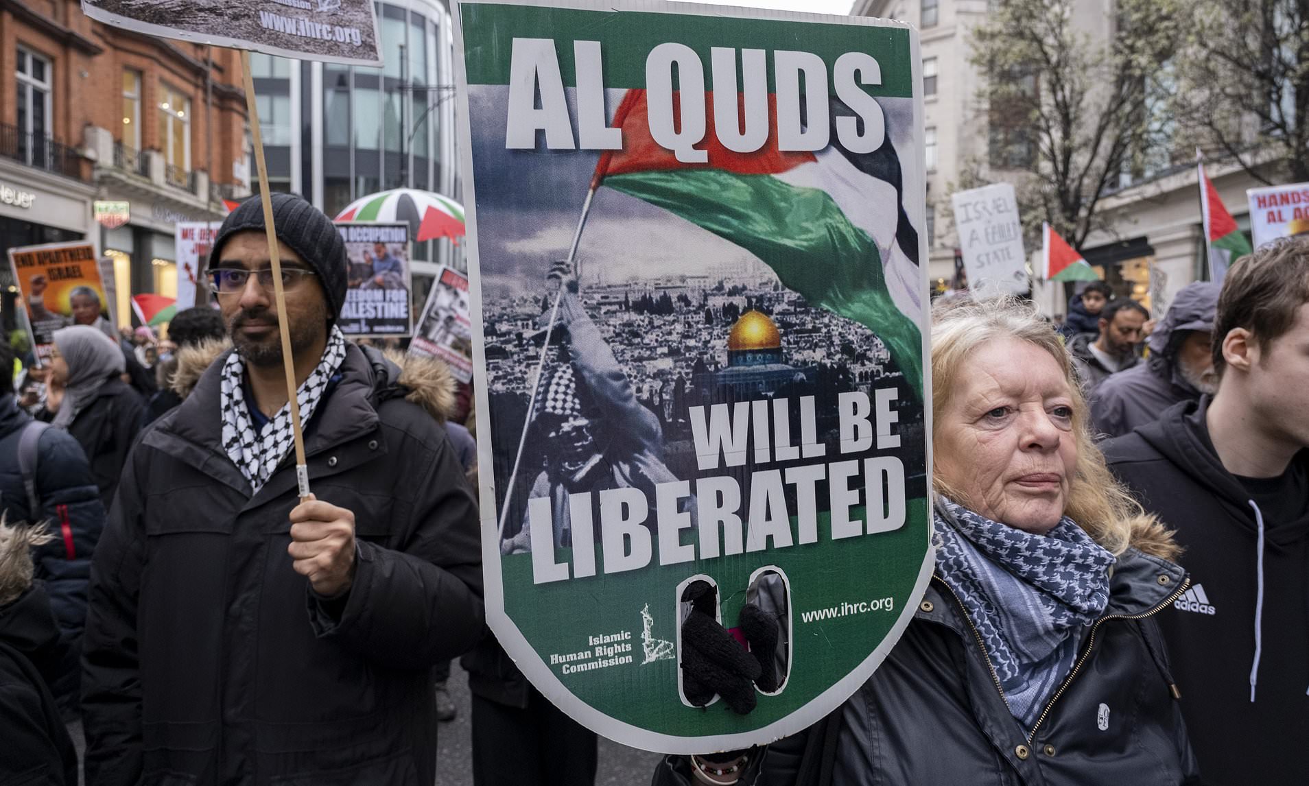 Scotland Yard to use 'unprecedented' tactic to contain pro-Iran hate ...