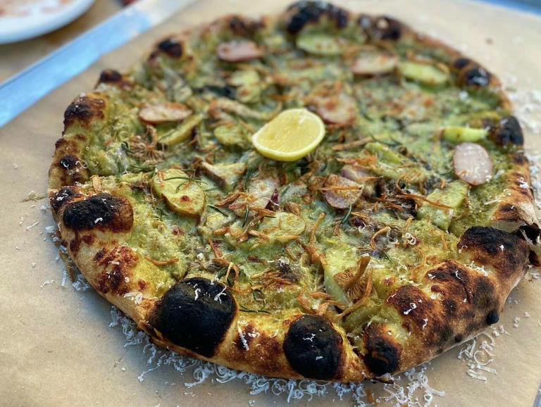 Connecticut's top pizza restaurants of 2026, according to Connecticut ...