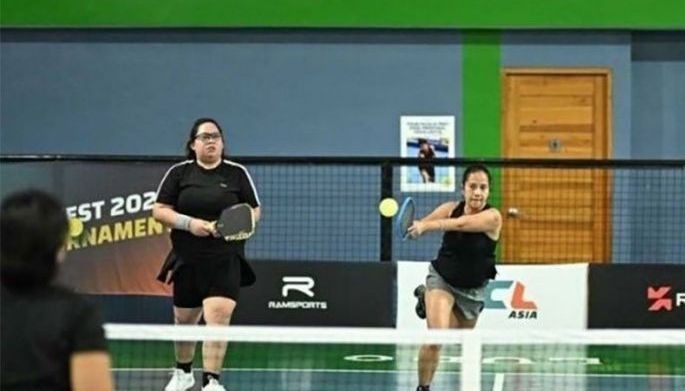 Galon-Entera rules Kosmas novice play
