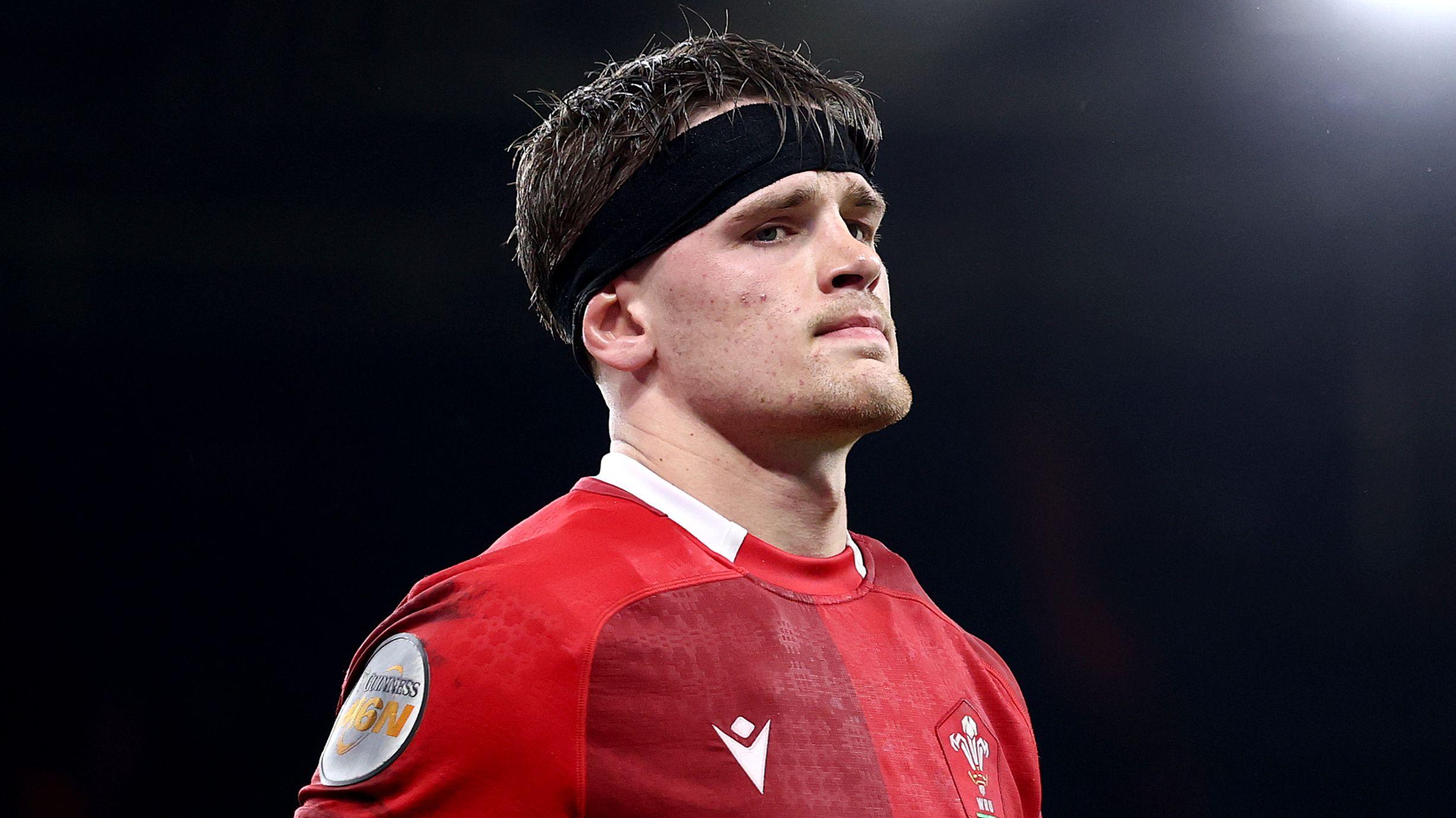 Main Mann: Record-breaking flanker steps up for Wales