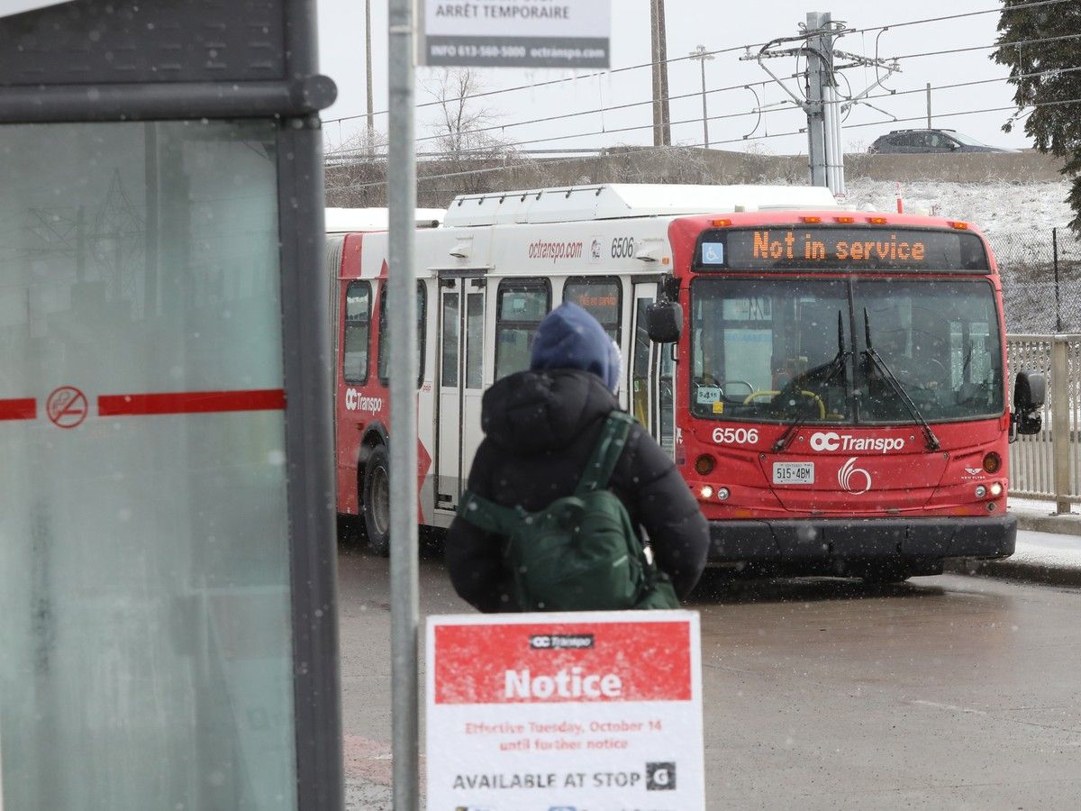 Transpo Line 1 service remains down due to 'new issue'