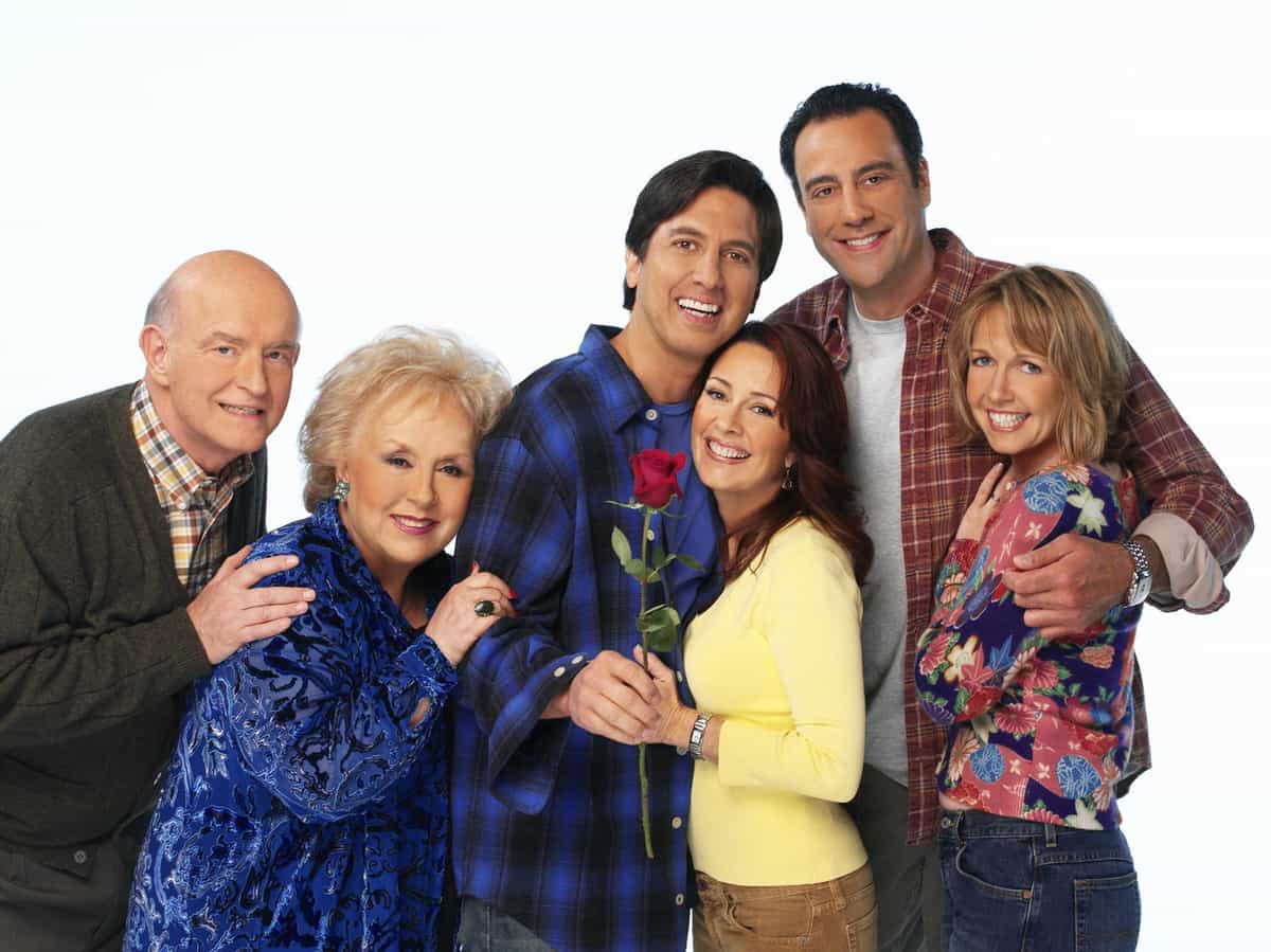 Early-2000s sitcom facts that made us miss them