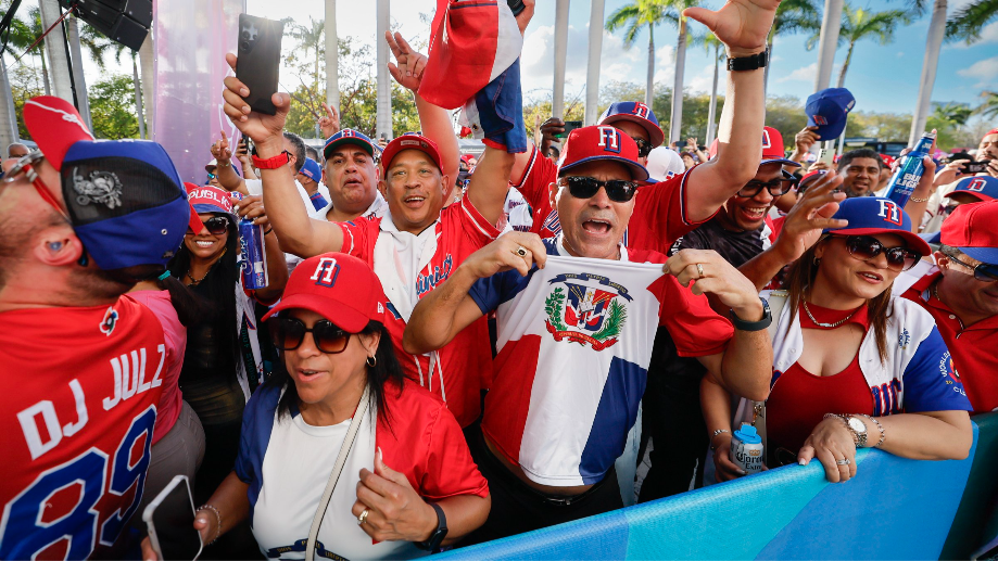 Sights and sounds from WBC Pool D party: Venezuela vs. Dominican Republic