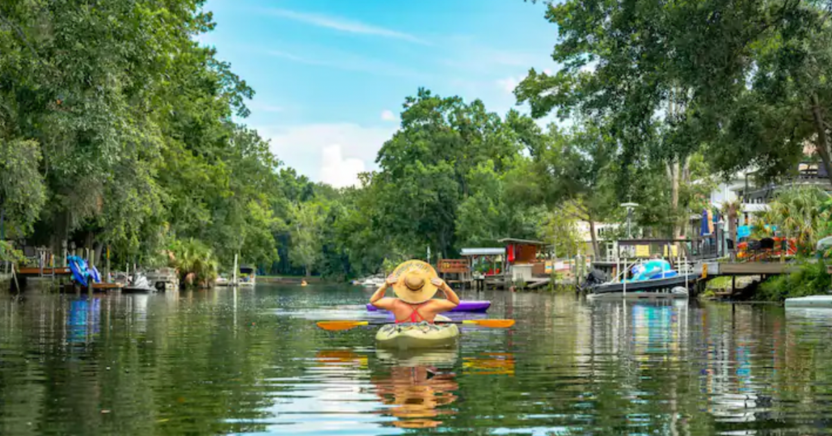 4 dreamy Florida Airbnbs near Florida's most epic natural springs