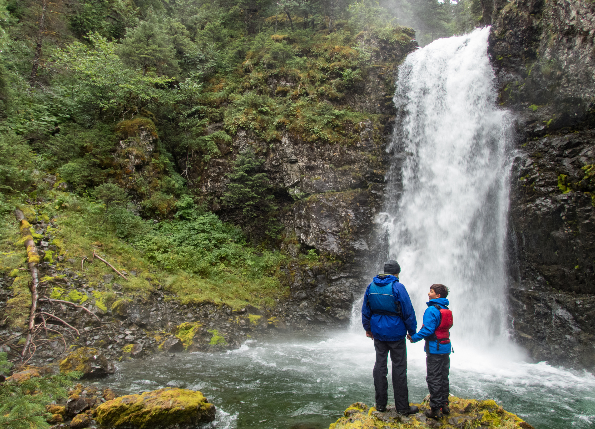12 best waterfalls in Alaska, from local favorites to hidden gems (must ...