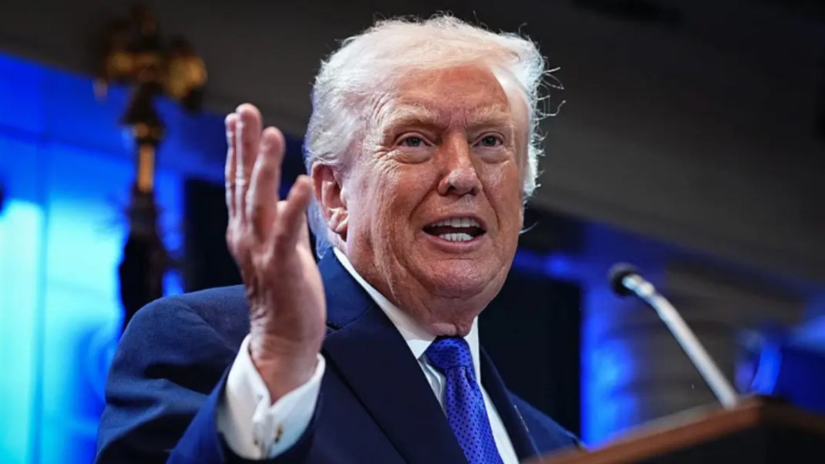 Trump church photo and Easter remarks spark faith-politics debate