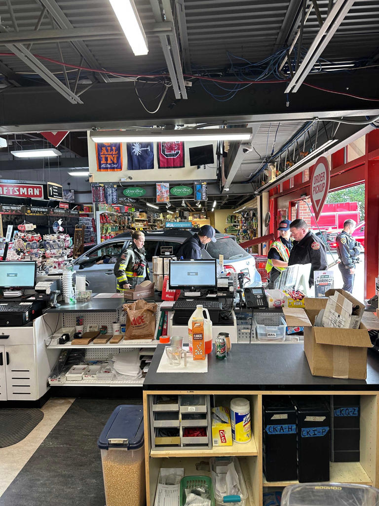 Car ends up inside Upstate Ace Hardware store