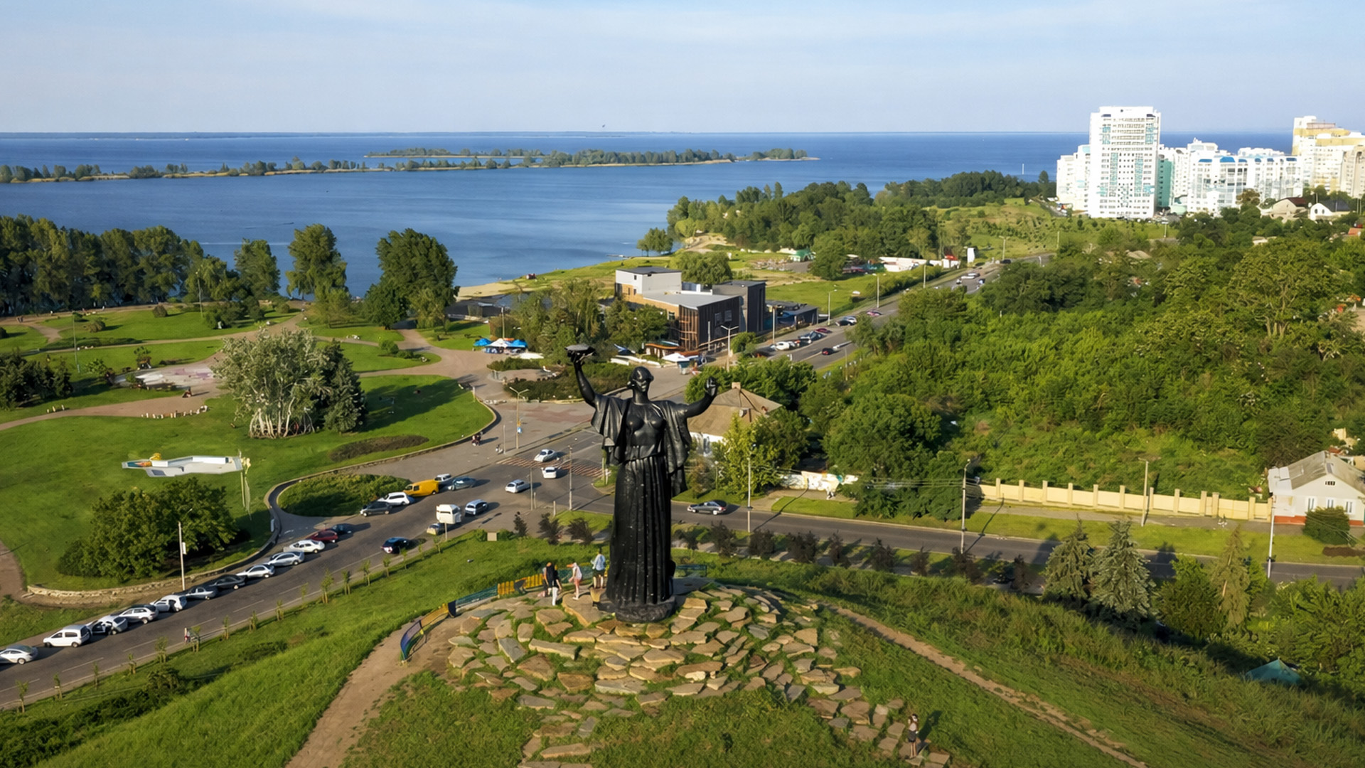 The giant statue watching over an entire city