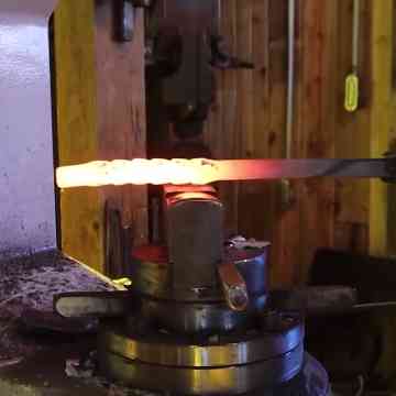 Forging tools: Bending and twisting metal